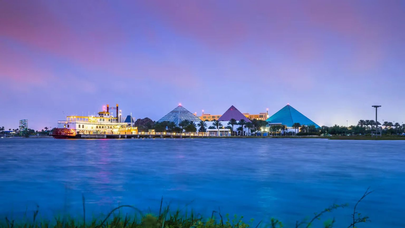 Waterfront High Tea Experience - Galveston Steampunk Festival